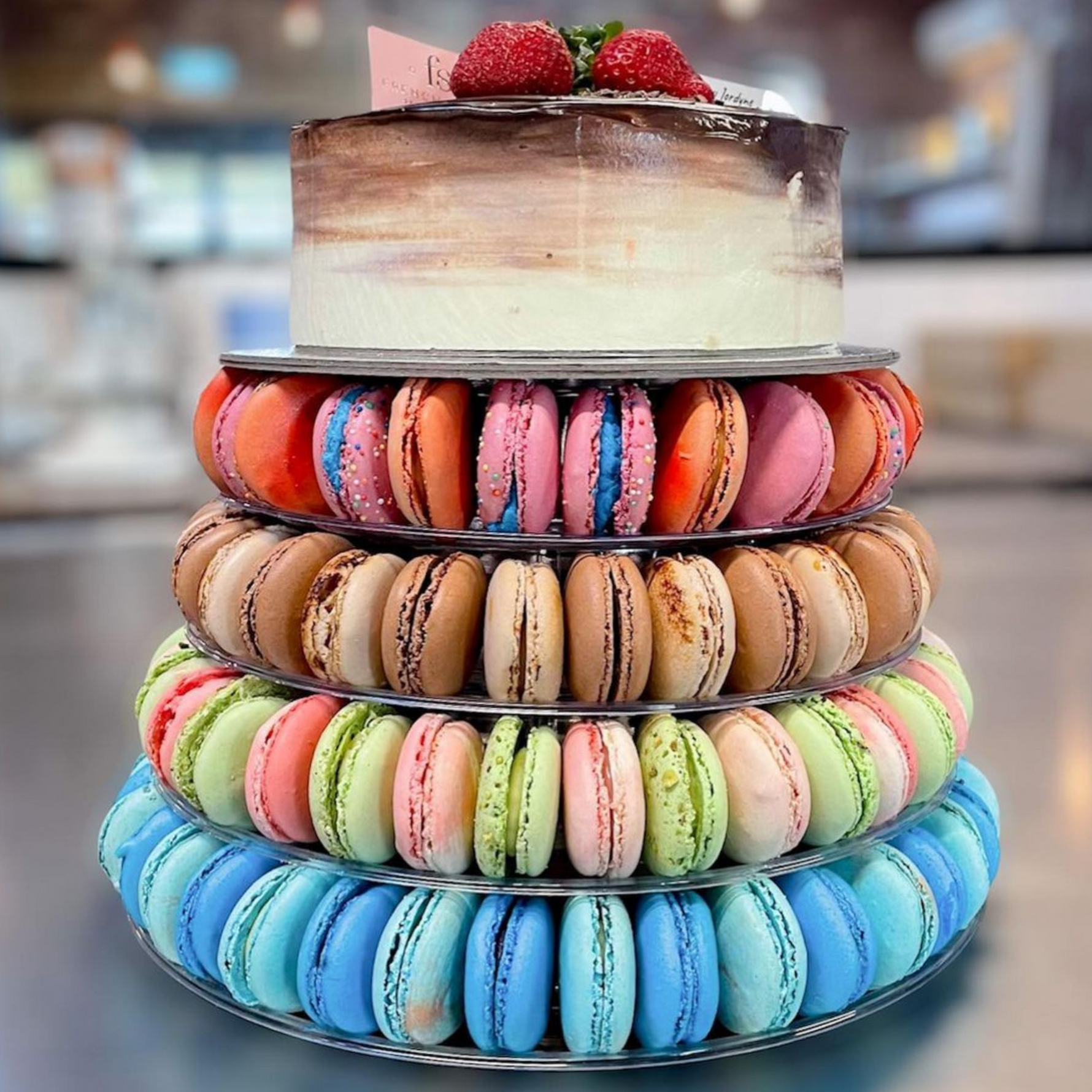Cake and Macarons Combo – Maison Saint-Honoré