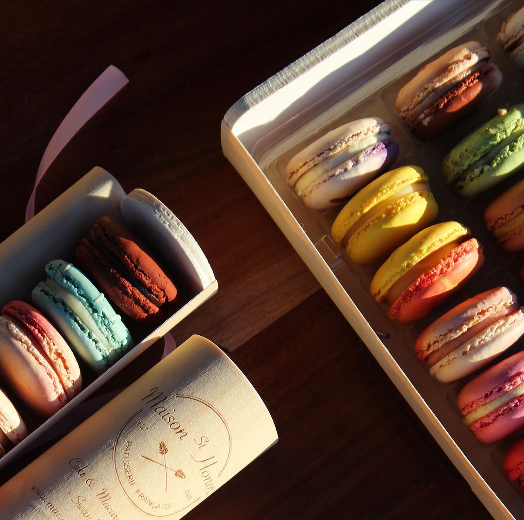 Macaron box (8 pieces) (GF) – Maison Saint-Honoré