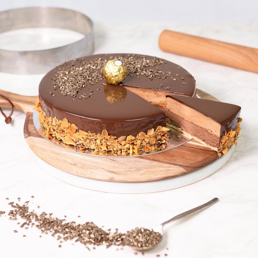 Ferrero Rocher Cake (Gluten free) – Maison Saint-Honoré